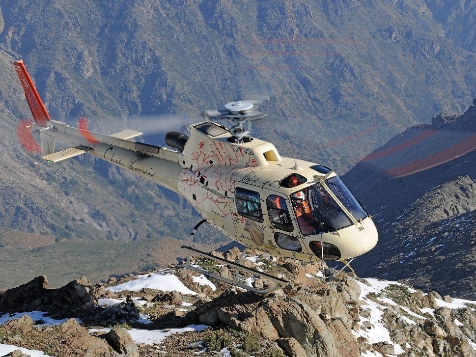 Helicopter Comparison Airbus H125 Vs Bell 206L 4 AvBuyer Helicopter Comparison Airbus H125 Vs Bell 206L 4 AvBuyer
