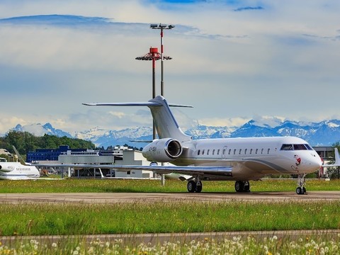 What are the Reasons for Choosing an Aircraft Registry? | AvBuyer