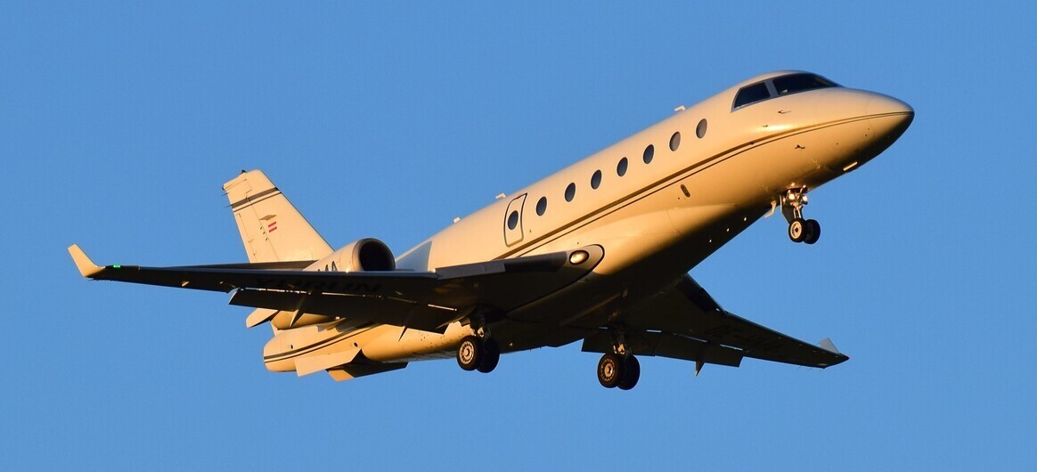 Gulfstream G200 Private Jet Price Guide | AvBuyer