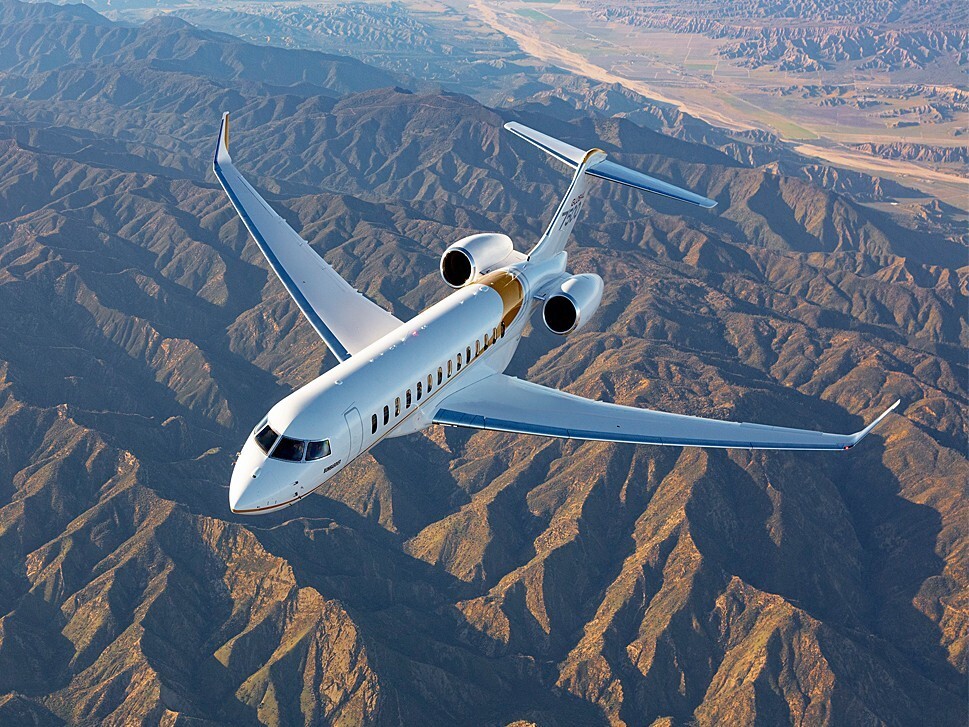 Bombardier Global 7500 vs Gulfstream G700 | AvBuyer