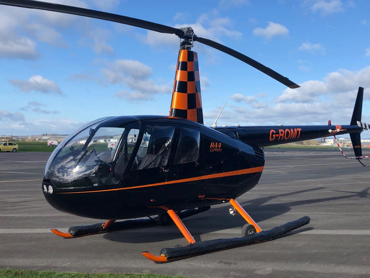 2005 Robinson R44 Clipper II for sale by UK Aviation Sales | AvBuyer