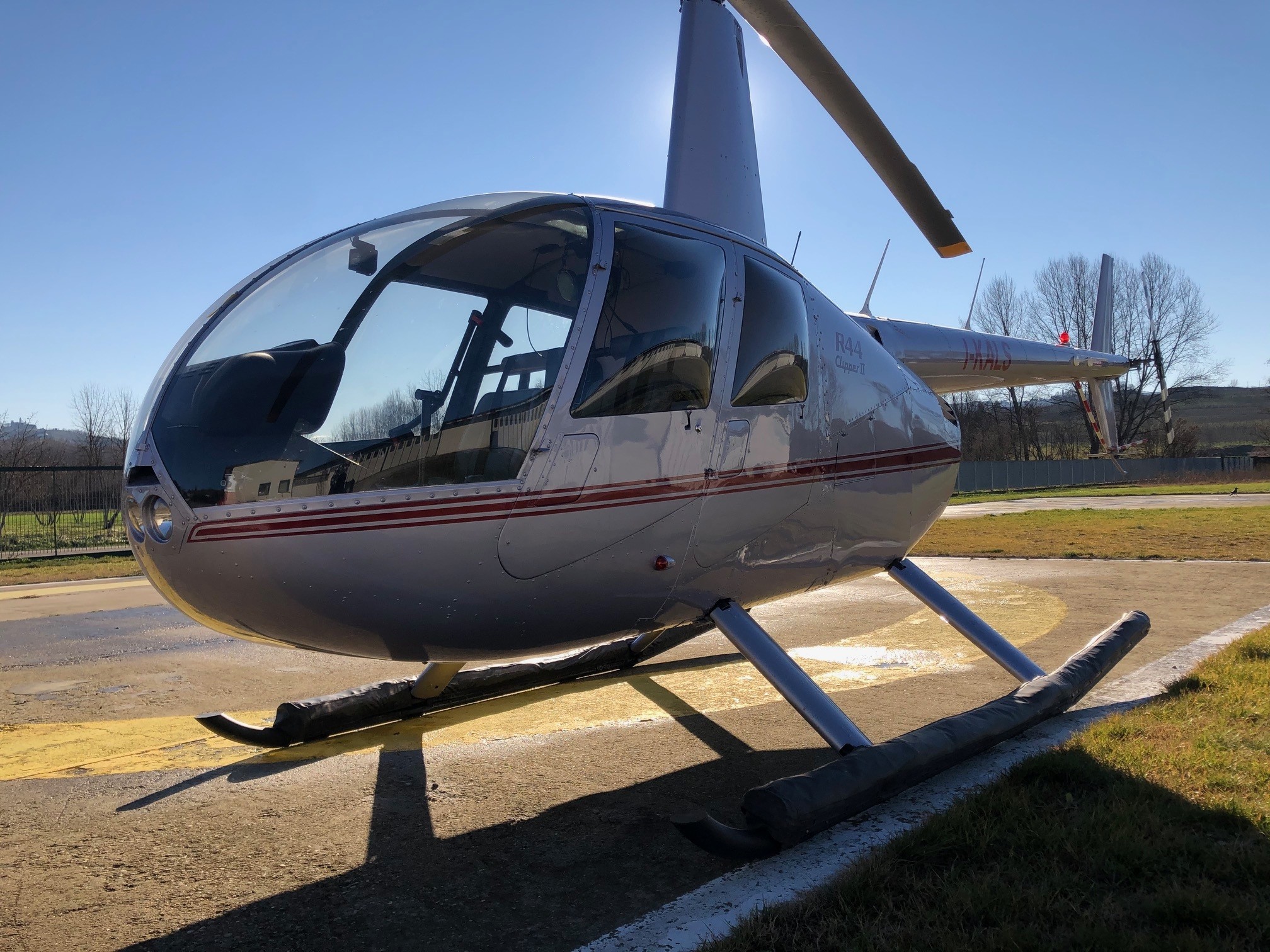 2006 Robinson R44 Clipper II For Sale in Italy. 11331 | AvBuyer