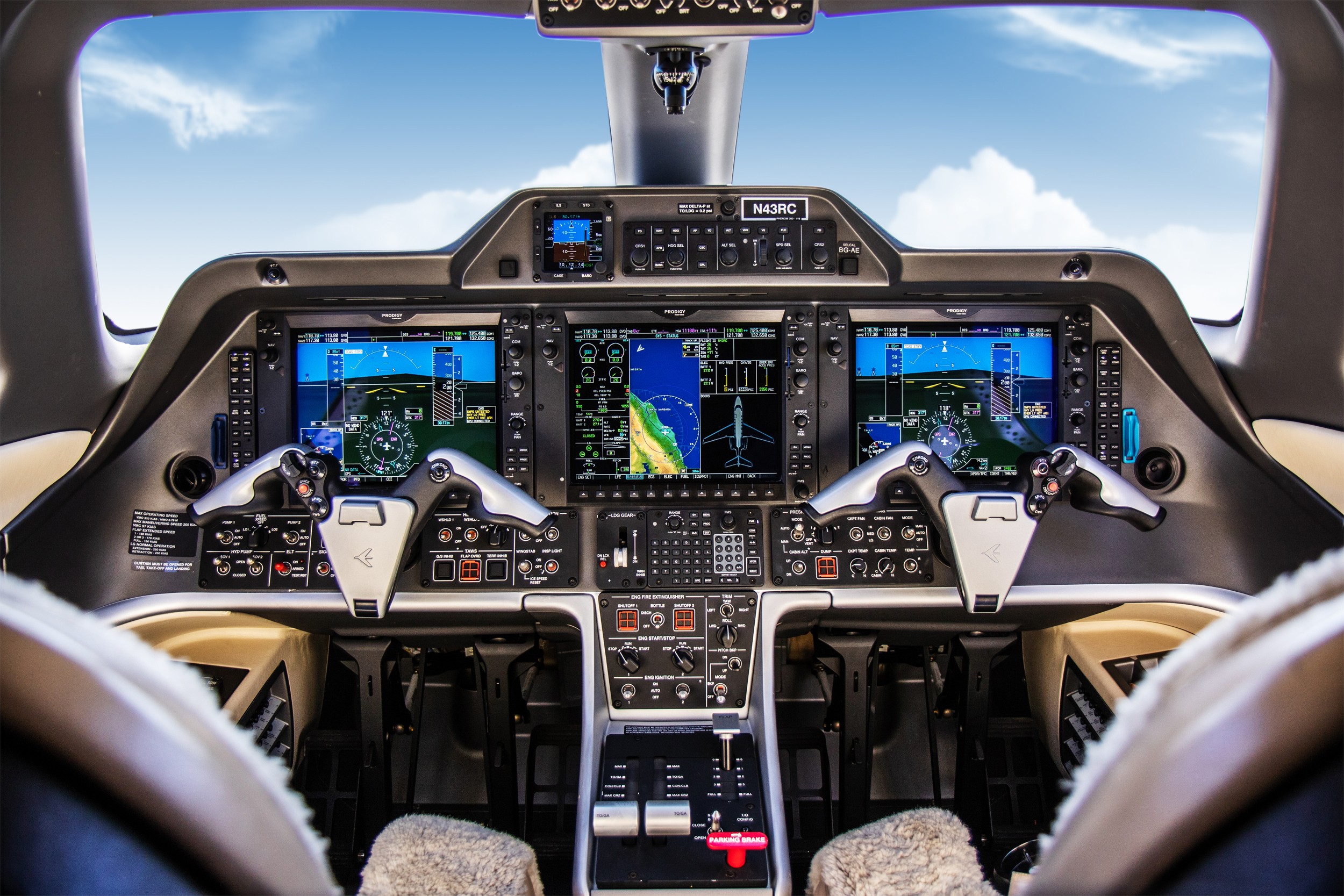 2014 Embraer Phenom 300 For Sale In Ca Us 50500118 Avbuyer