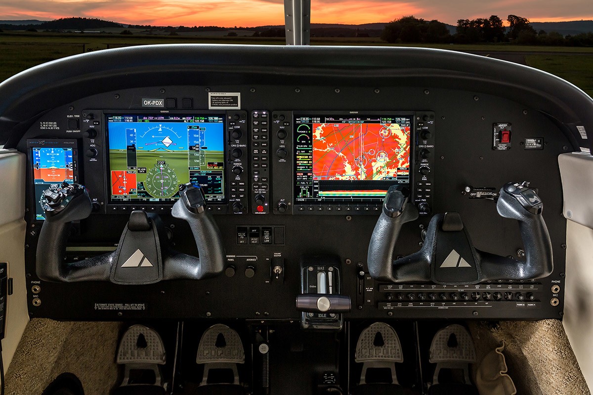 2016 Piper Archer For Sale in CZ. | AvBuyer