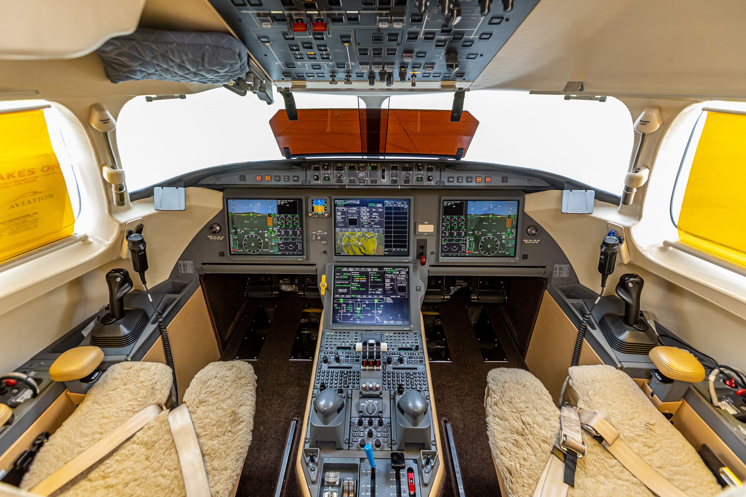2008 Dassault Falcon 7X For Sale | CH. 8435 hrs. | AvBuyer