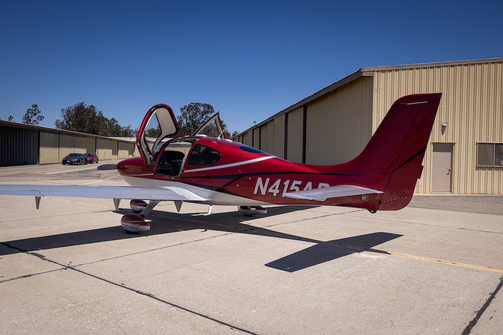 2006 Cirrus SR20 G2 For Sale in CA, US. | AvBuyer