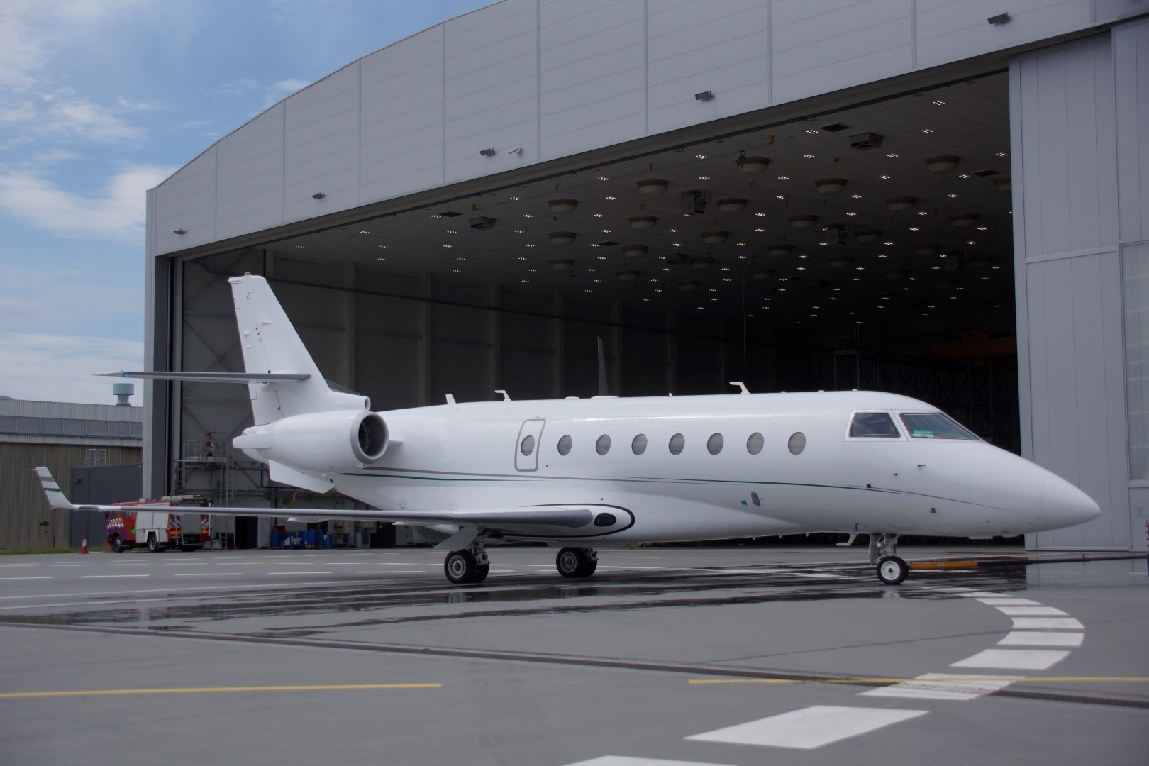2009 Gulfstream G200 For Sale | Austria. 7316 hrs. | AvBuyer