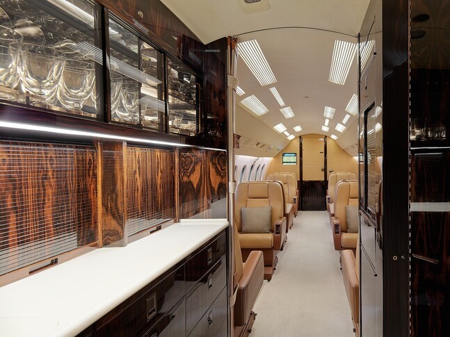 1996 Dassault Falcon 2000 For Sale | CH. 7934.1 hrs. | AvBuyer