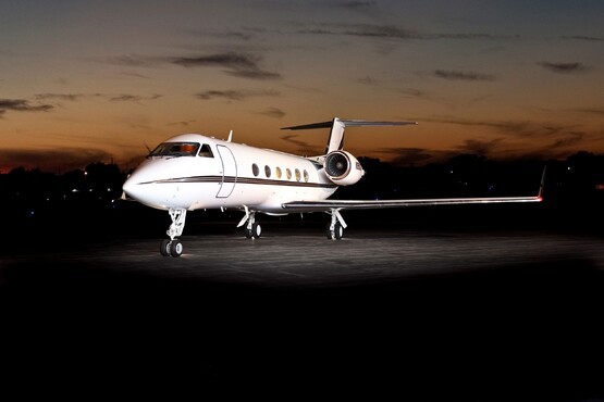 Gulfstream GIV Private Jet Price Guide | AvBuyer