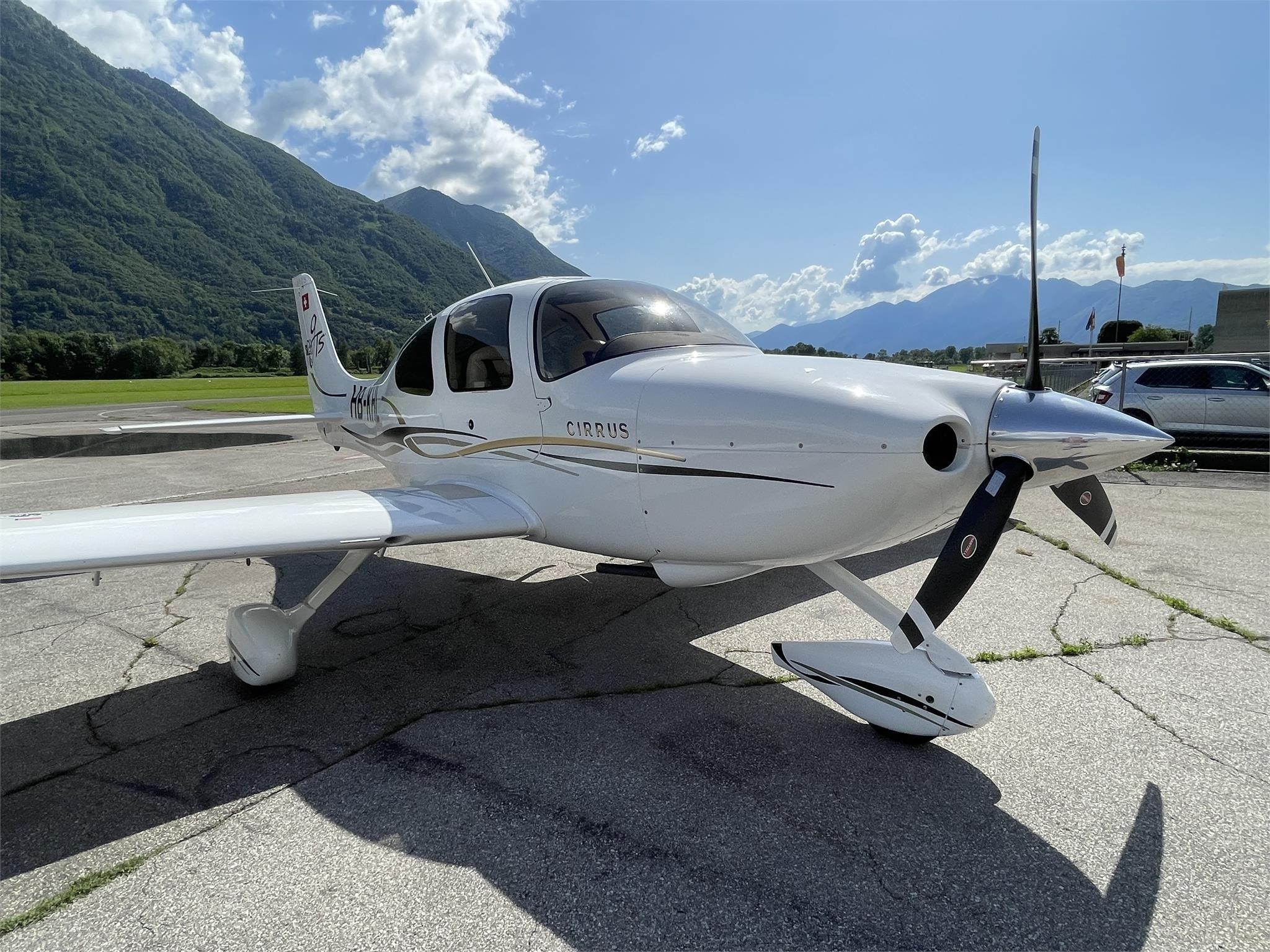 2006 Cirrus SR20 G2 For Sale | CH. 800 hrs. | AvBuyer