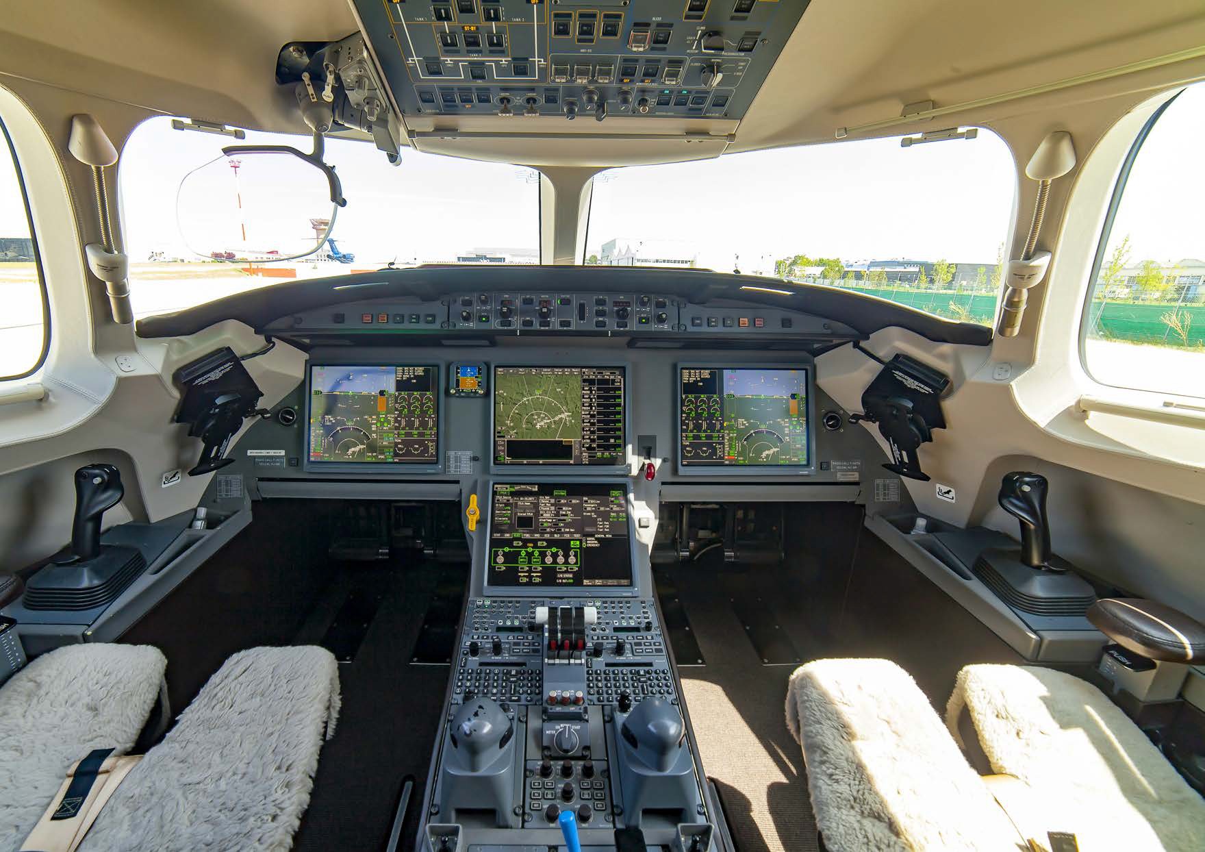 2009 Dassault Falcon 7X For Sale | Monaco. 7609 hrs. | AvBuyer