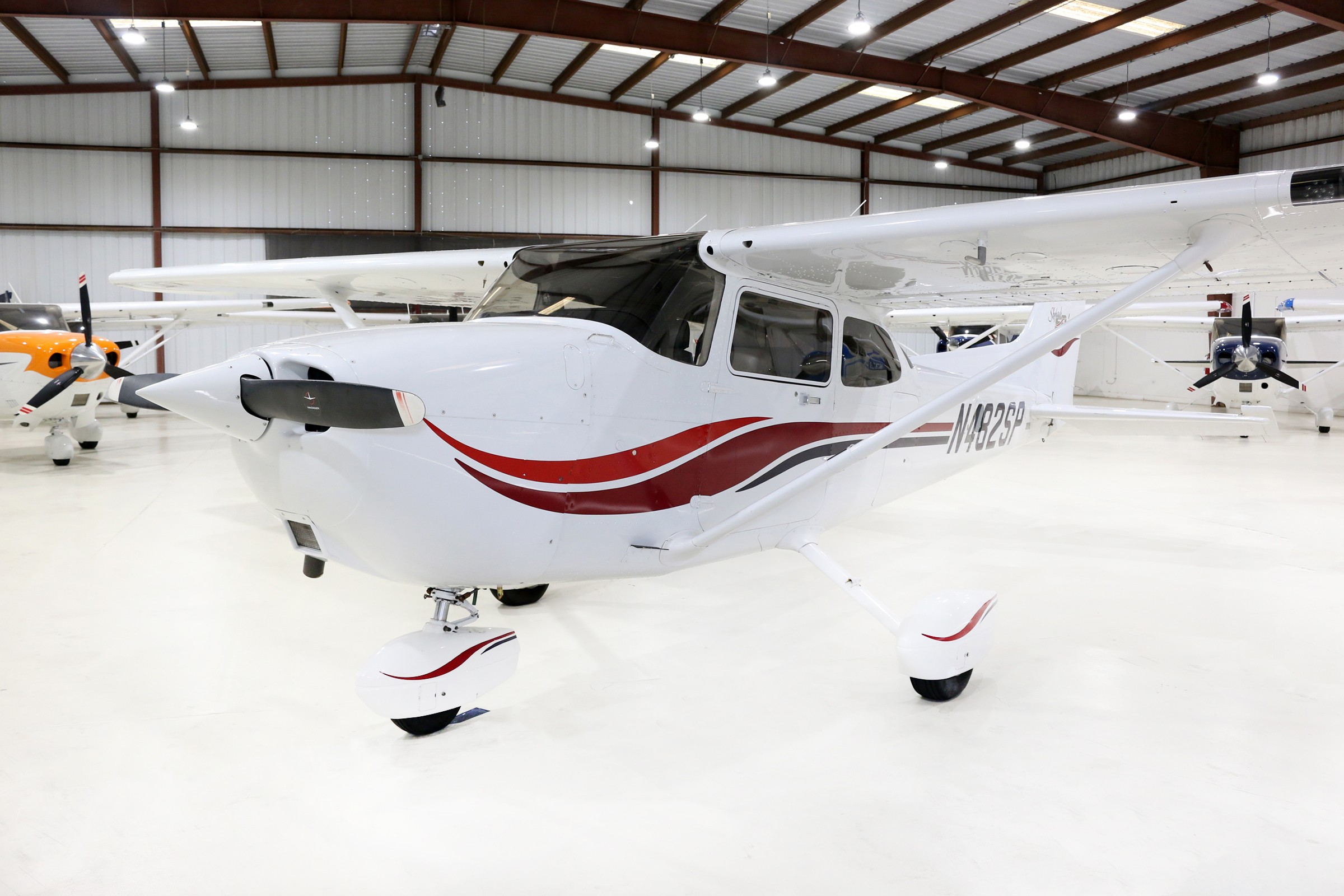 1998 Cessna 172SP Skyhawk For Sale | TX, US. 1382 hrs. | AvBuyer