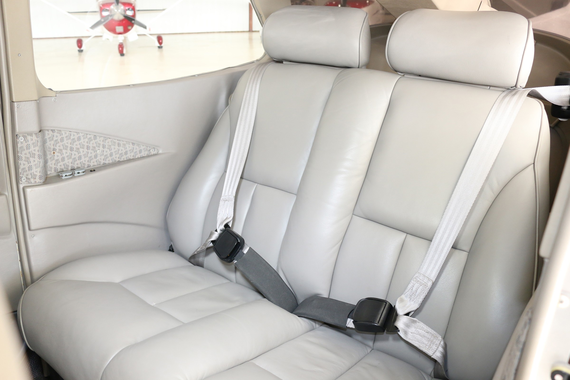 1998 Cessna 172SP Skyhawk For Sale | TX, US. 1382 hrs. | AvBuyer