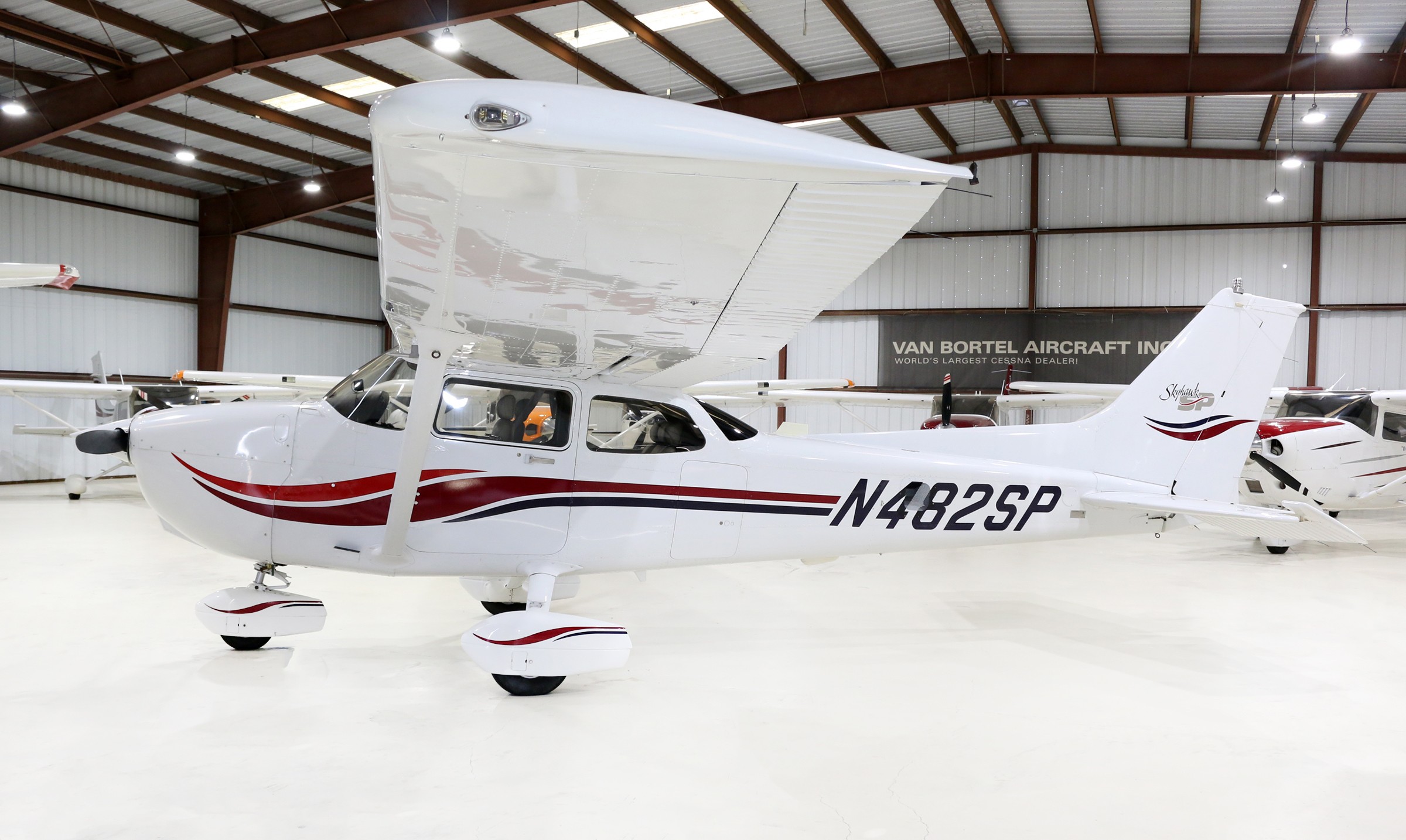 1998 Cessna 172SP Skyhawk For Sale | TX, US. 1382 hrs. | AvBuyer