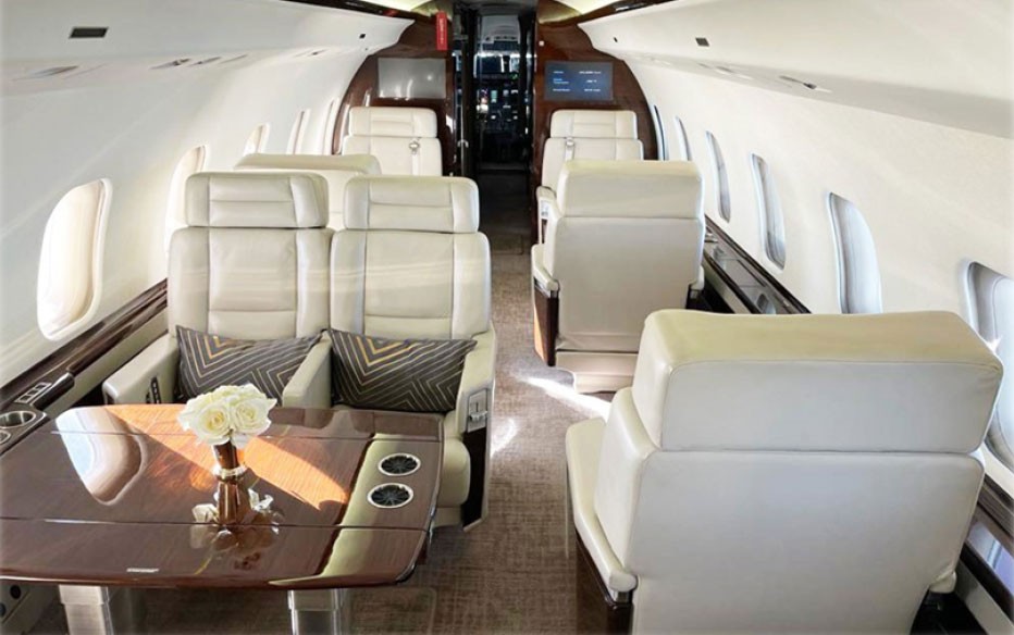 2001 Bombardier Global Express For Sale | England, UK. 5872 hrs. | AvBuyer