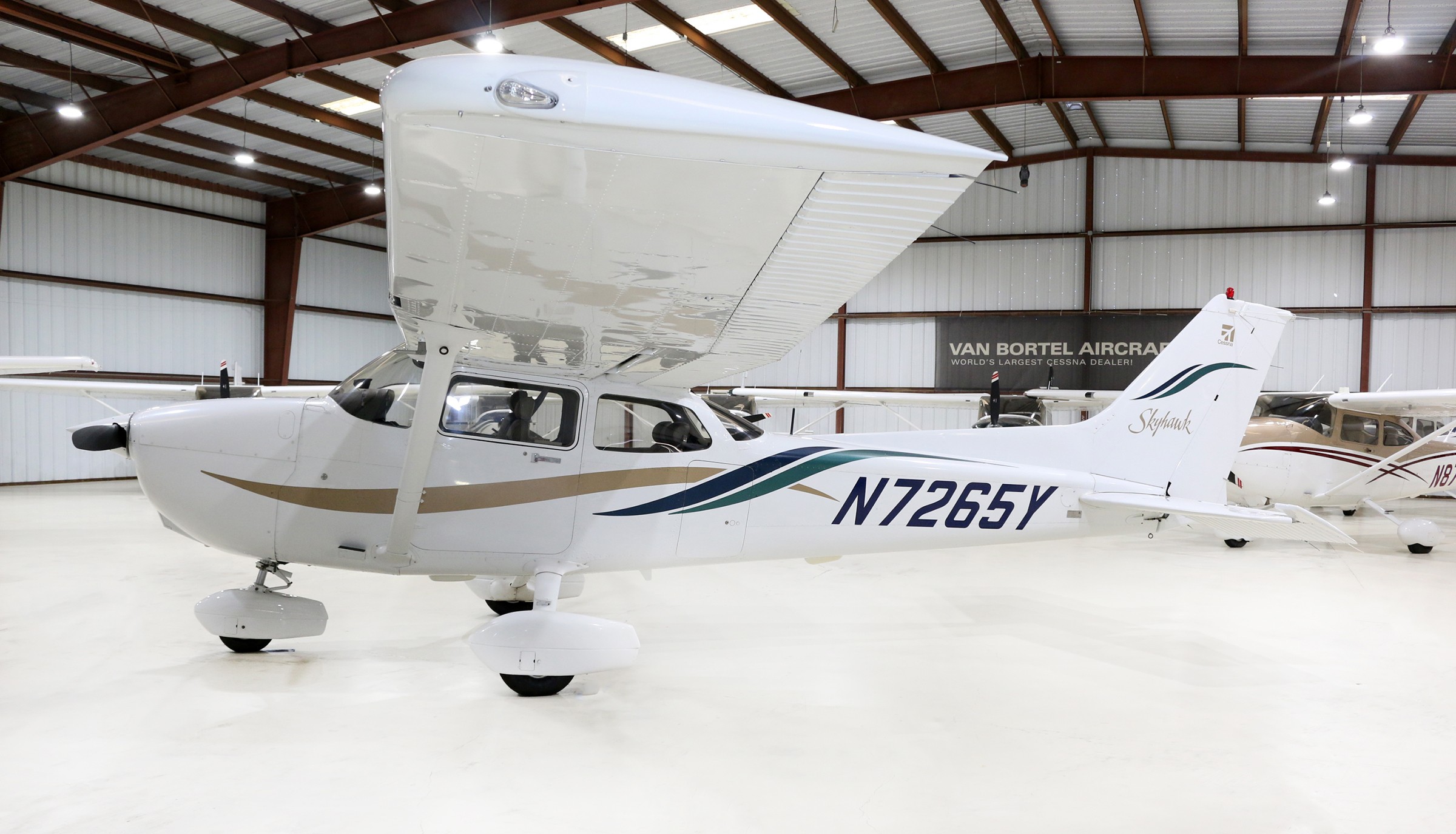 Cessna 172 Single Pistons for Sale | AvBuyer