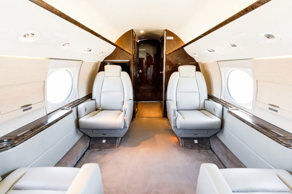 1997 Gulfstream V For Sale | FL, US. 10350 hrs. | AvBuyer