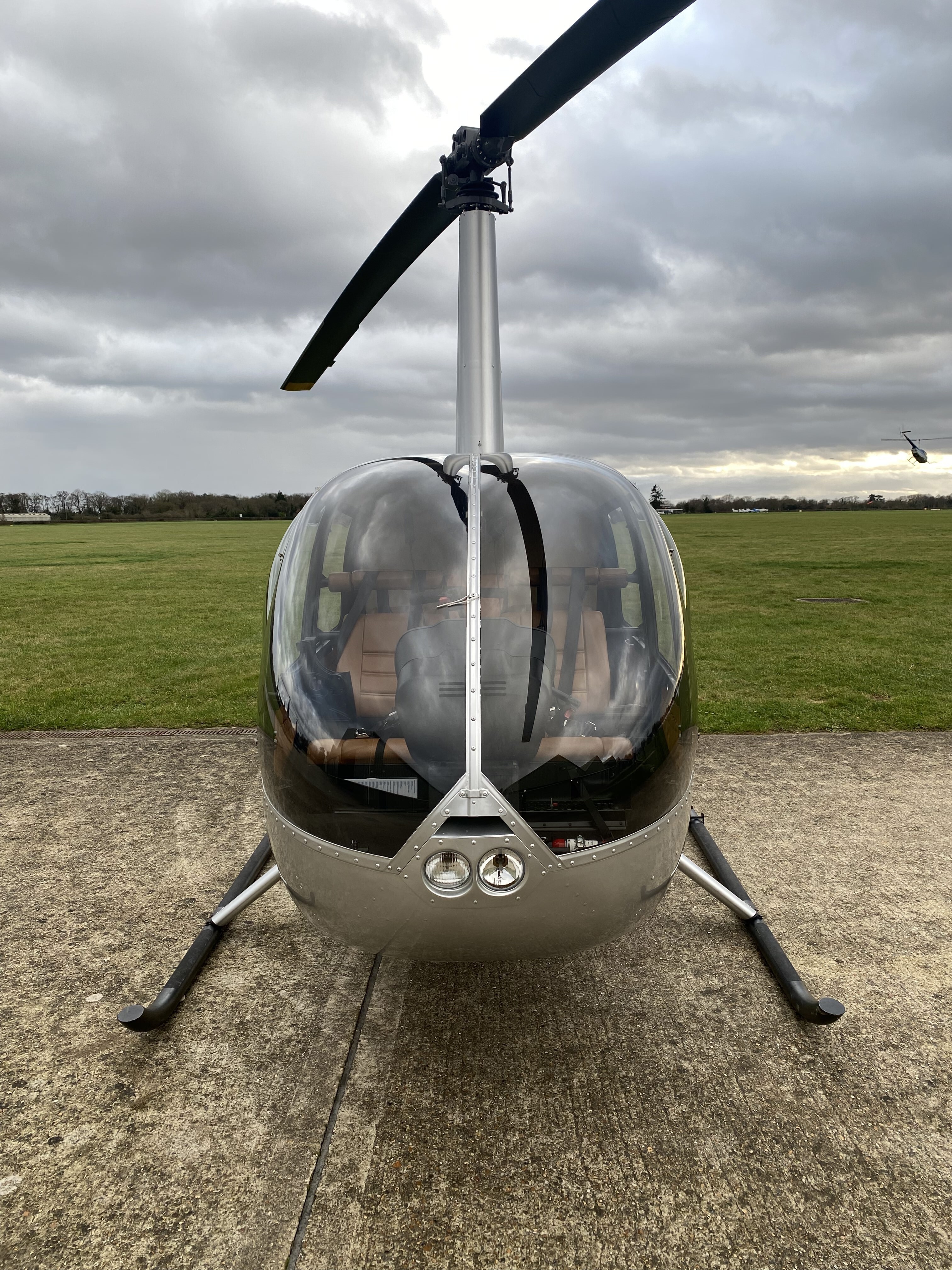 2008 Robinson R44 Raven II For Sale | England, UK. 615 hrs. | AvBuyer