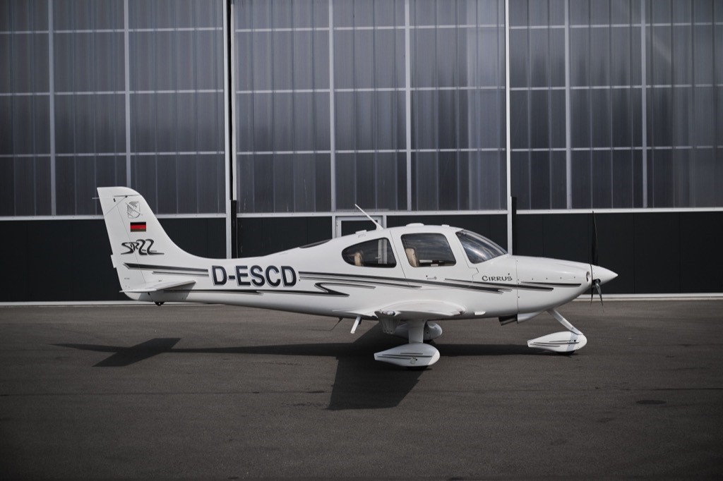 2004 Cirrus SR22 For Sale | Belgium. 1470 hrs. | AvBuyer