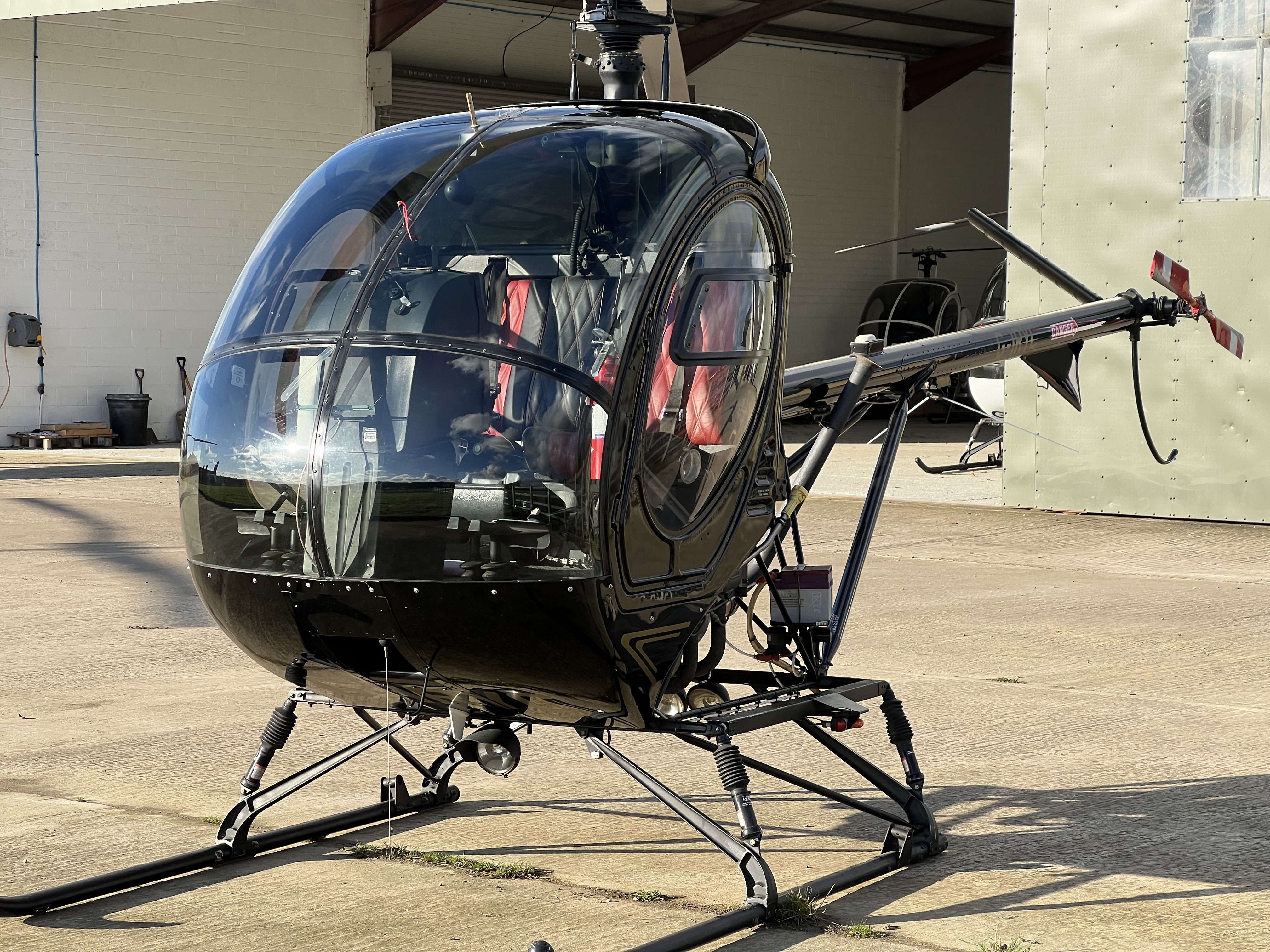 2004 Schweizer 300CBi For Sale | England, UK. 2426 hrs. | AvBuyer