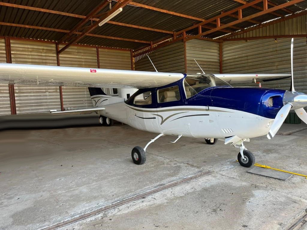1975 Cessna 210 For Sale | ZA. 2210 | AvBuyer