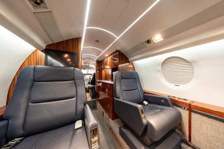 1989 Dassault Falcon 50 For Sale | Canada. 11007.1 hrs. | AvBuyer