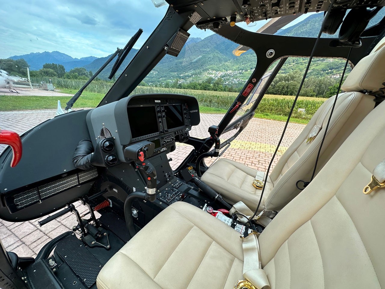 2016 Agusta AW119Kx For Sale | Italy. 171 hrs. | AvBuyer