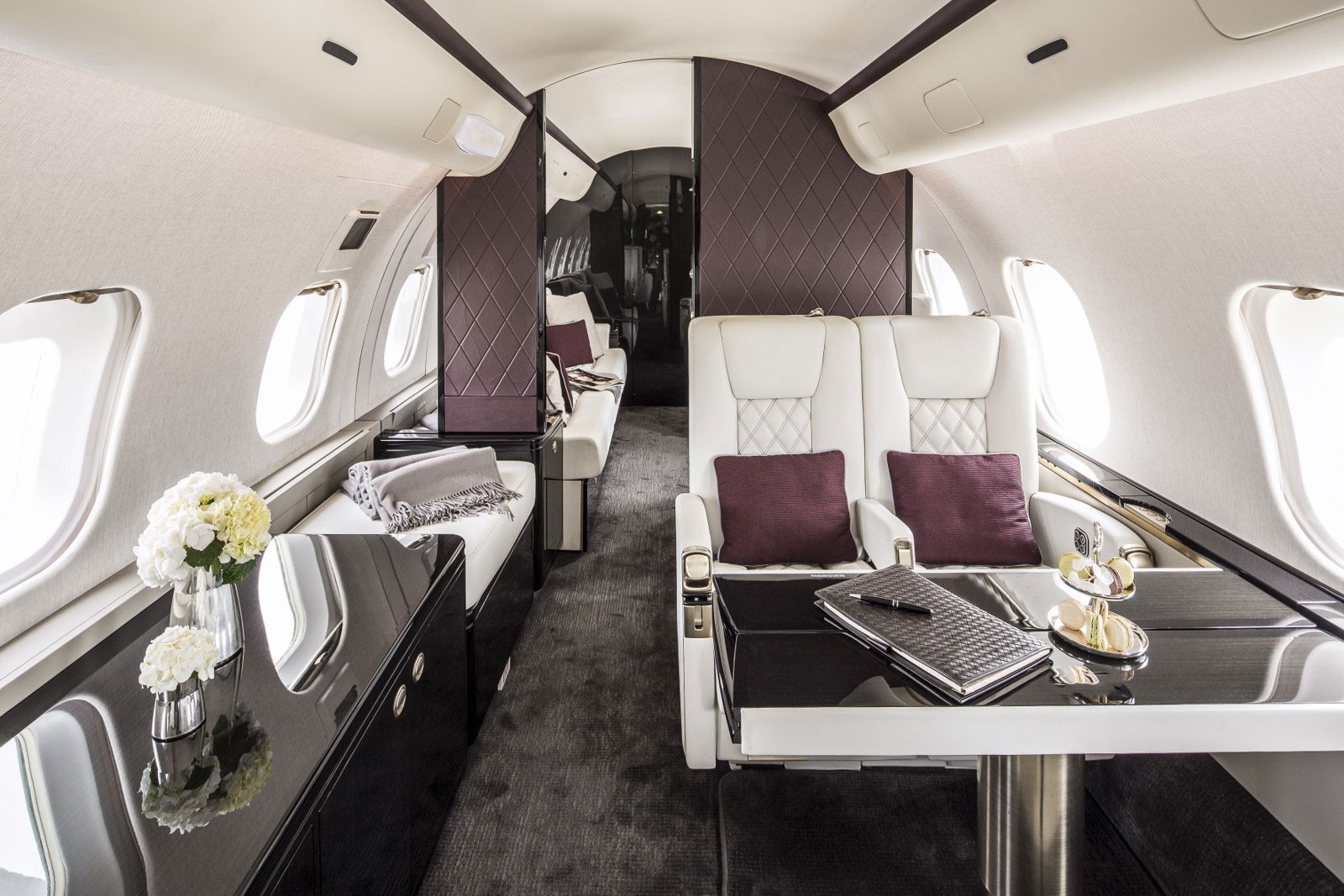 Bombardier Global 5000 Jets for Sale Worldwide | AvBuyer