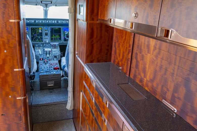 Bombardier Challenger 350 Jets for Sale Worldwide | AvBuyer