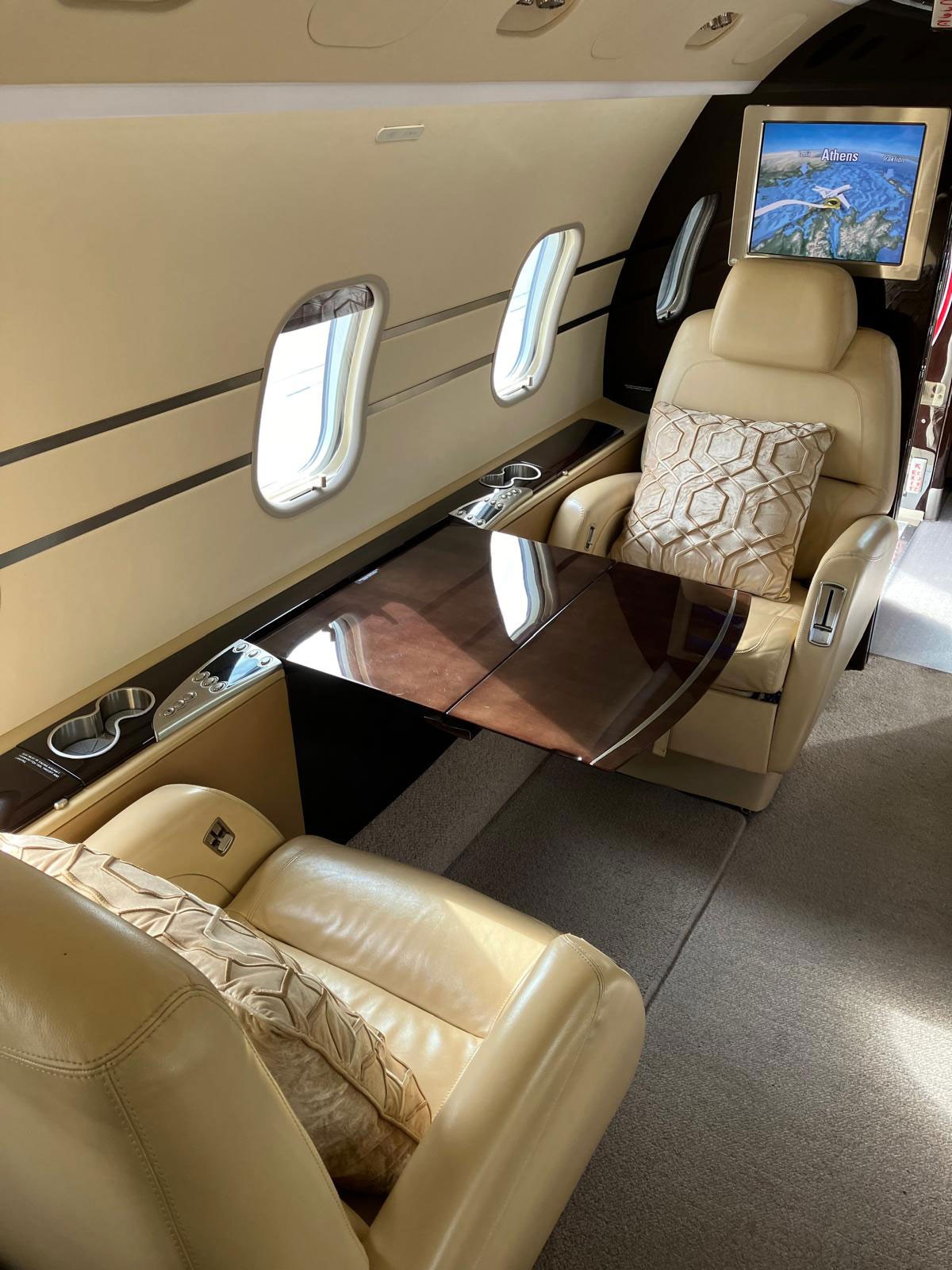 2005 Bombardier Challenger 300 For Sale | Jordan. 3416 hrs. | AvBuyer