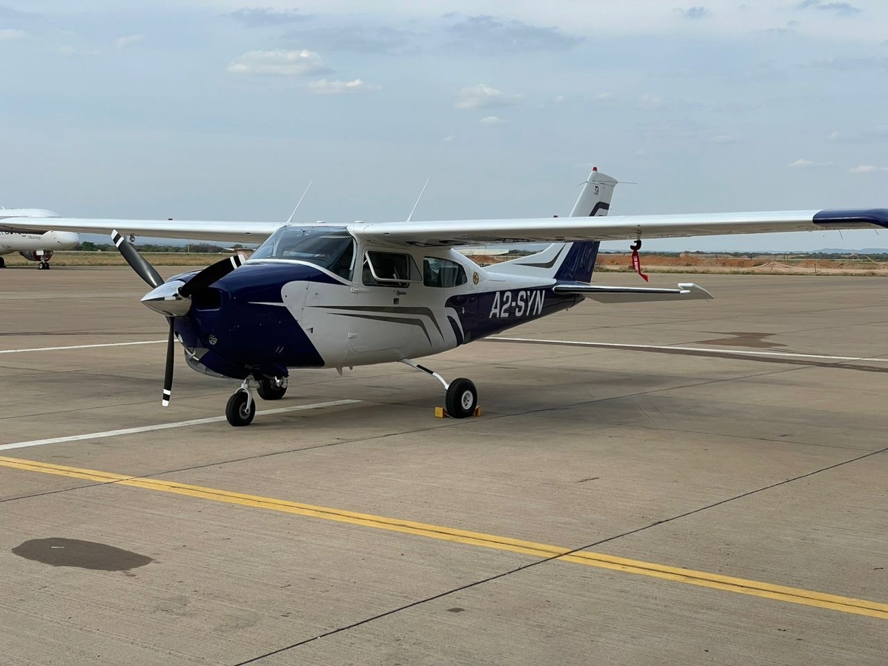 1980 Cessna 210 For Sale | ZA. 5280 hrs. | AvBuyer