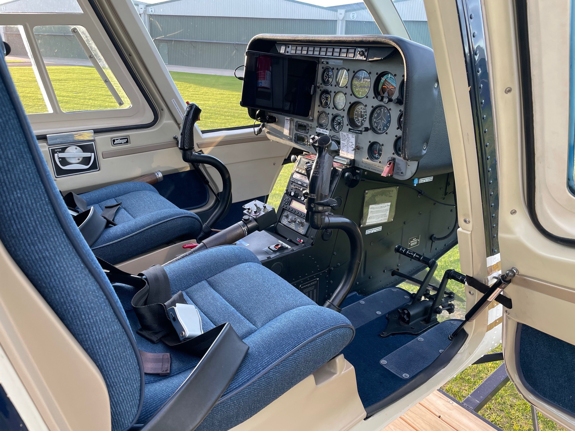 1995 Bell 206B III For Sale | NZ. 9934 hrs. | AvBuyer