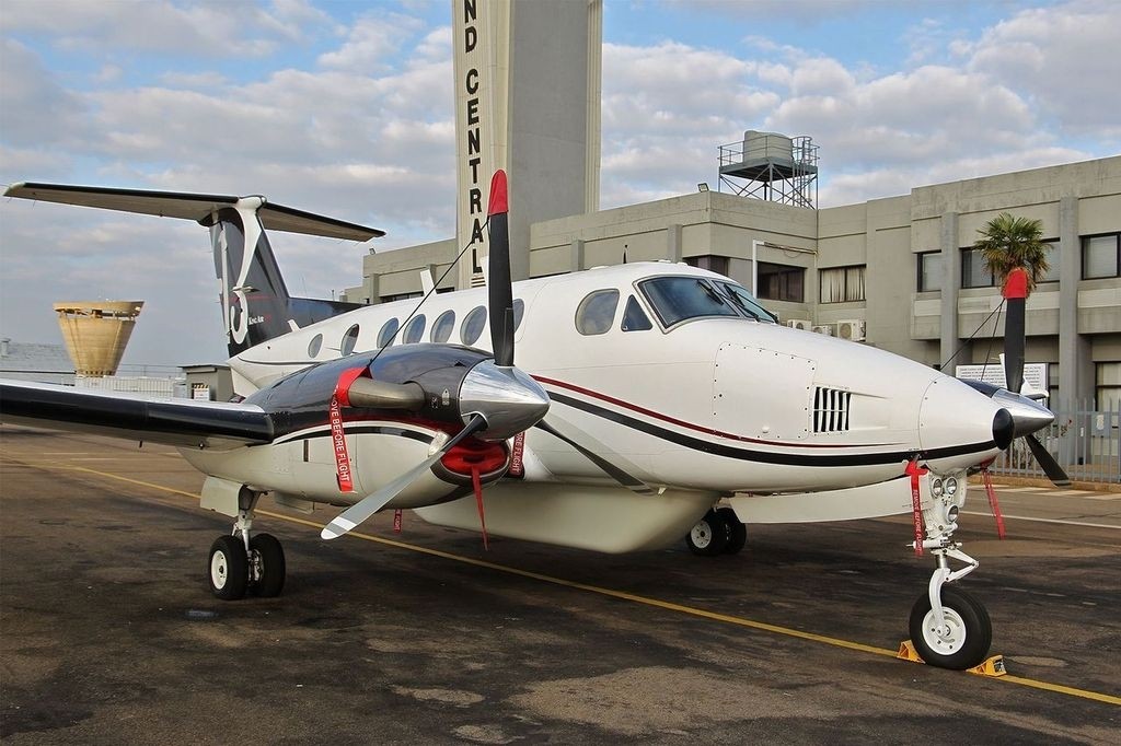 Beechcraft B60 Duke Turboprops for Sale - Page 20 | AvBuyer