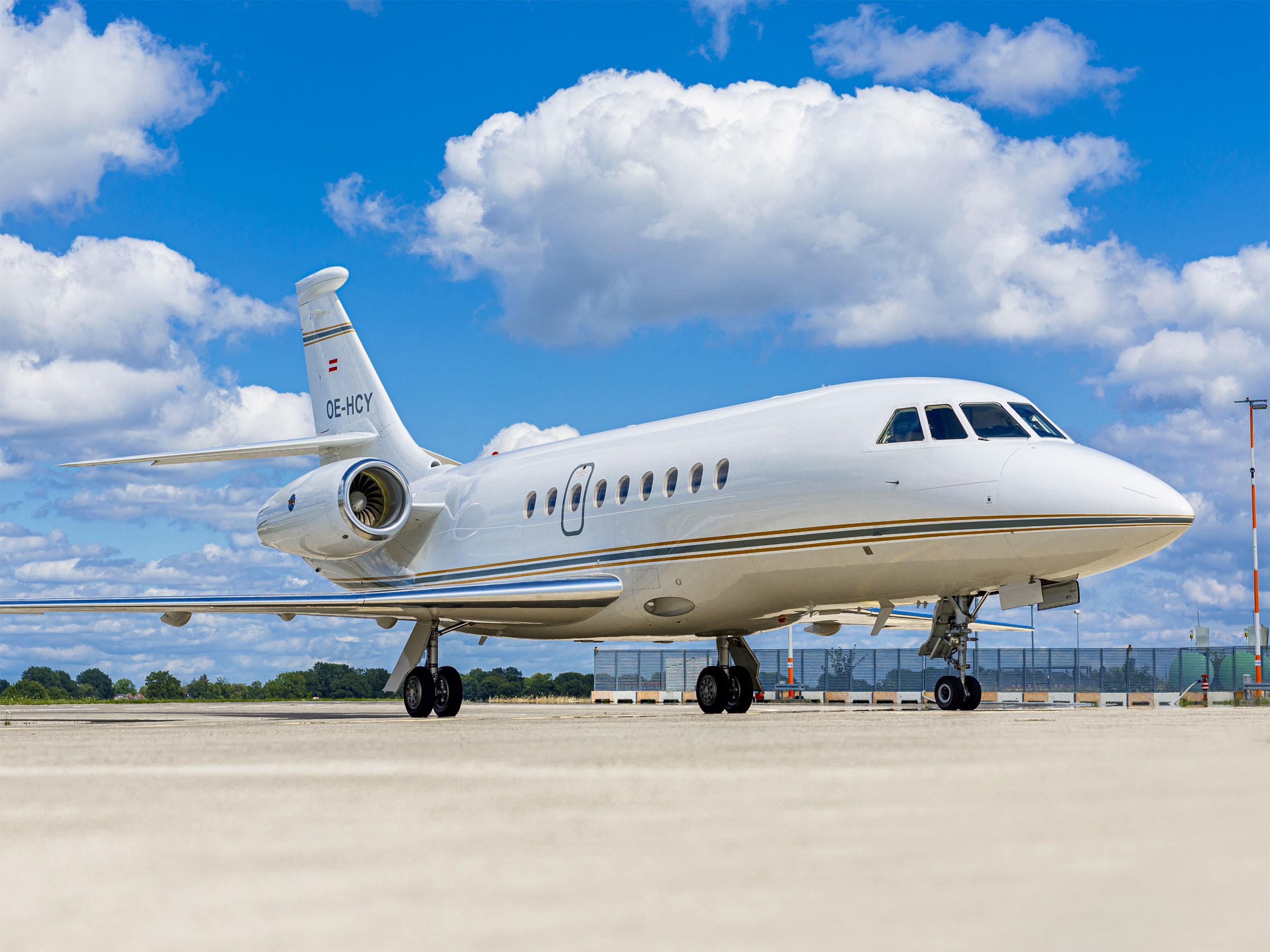Dassault Falcon 2000 Jets for Sale Worldwide | AvBuyer