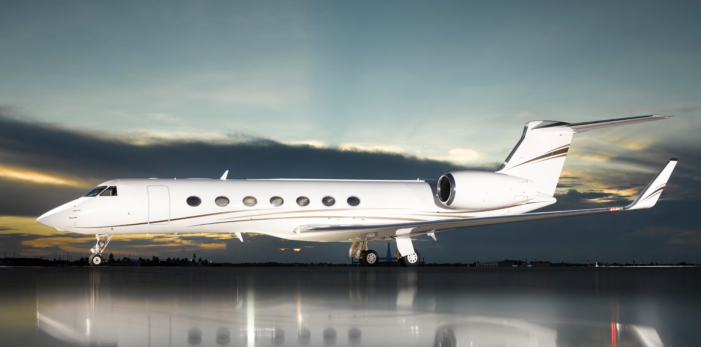 2018 Gulfstream G550 For Sale | FL, US. 2164 hrs. | AvBuyer