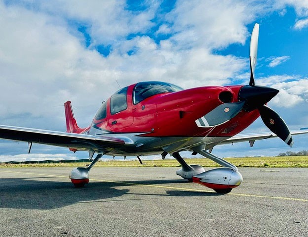 2021 Cirrus SR22T G6 GTS For Sale | England, UK. 360 hrs. | AvBuyer