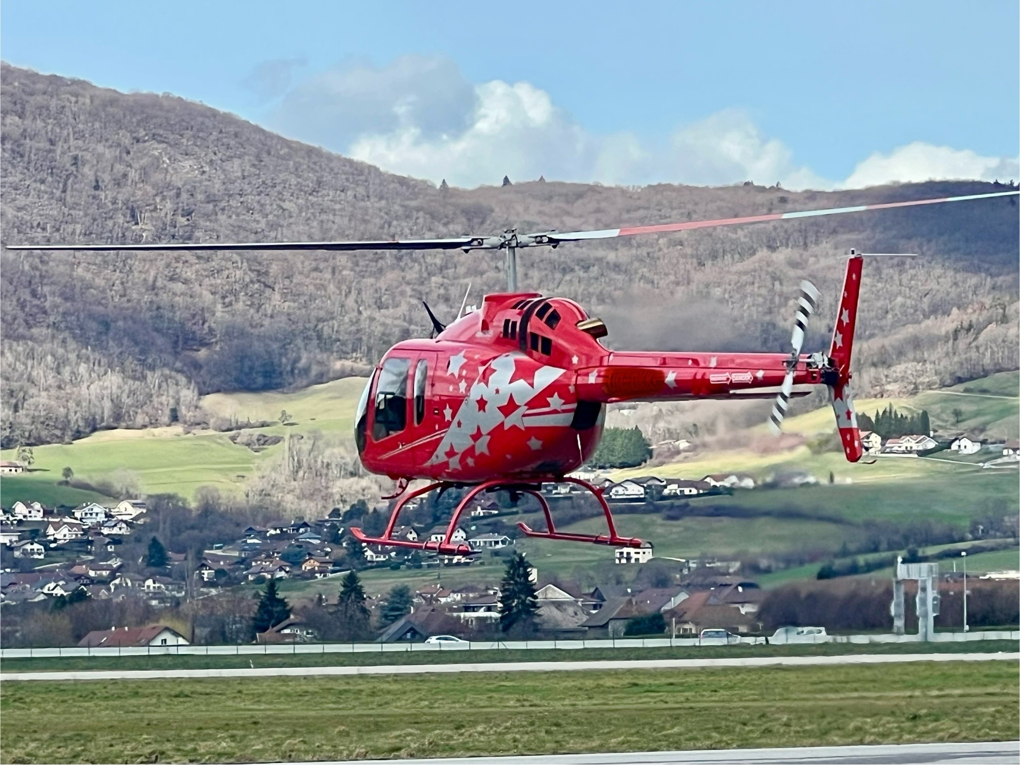 Bell 505 Jetranger X Helicopters for Sale | AvBuyer