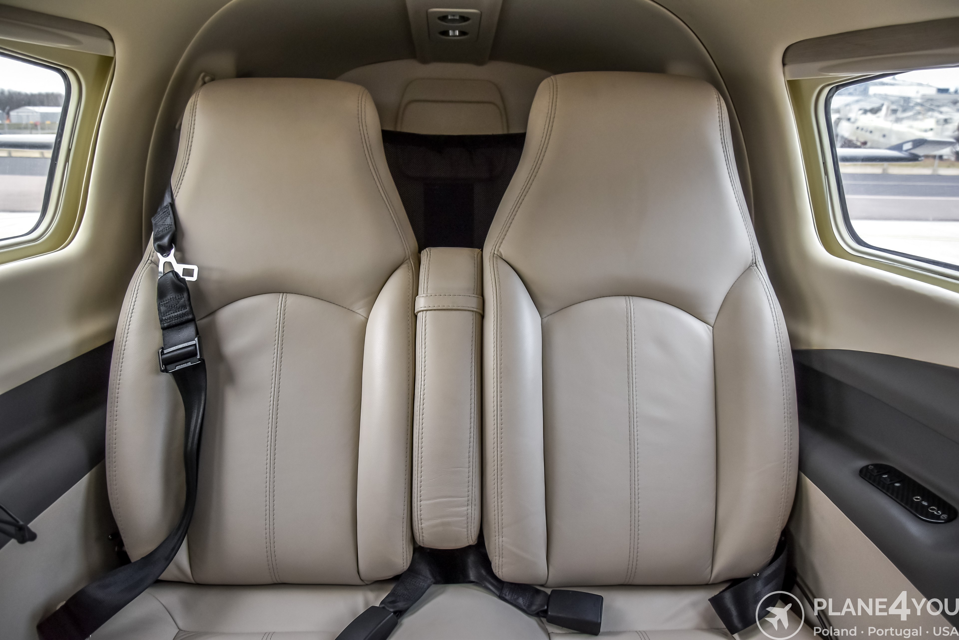 2020 Piper M350 For Sale | Poland. 660 hrs. | AvBuyer