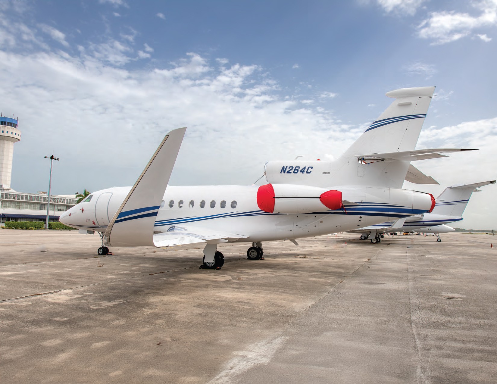 New & Used Falcon 900LX Jets Worldwide | AvBuyer