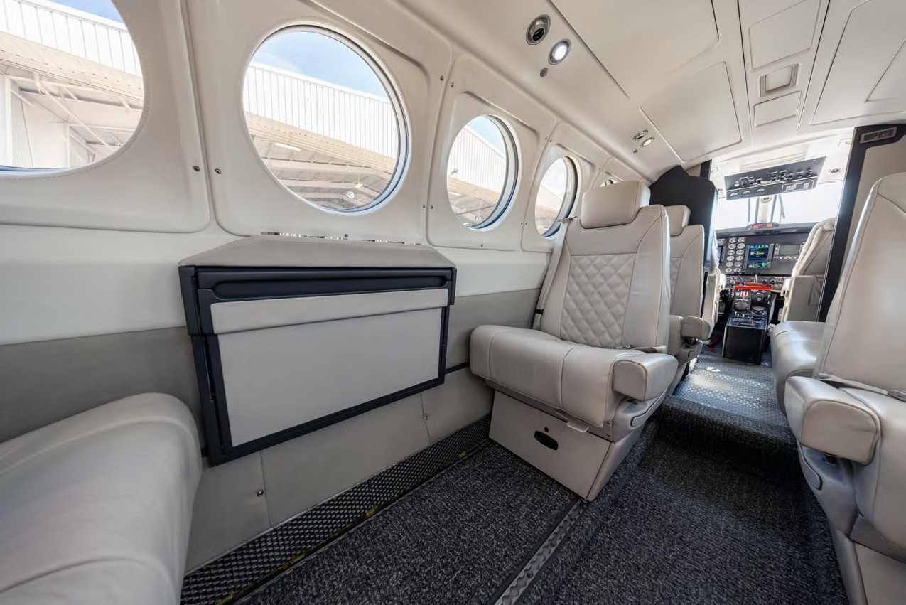 1980 Beechcraft King Air 200 For Sale | Canada. 9254 hrs. | AvBuyer