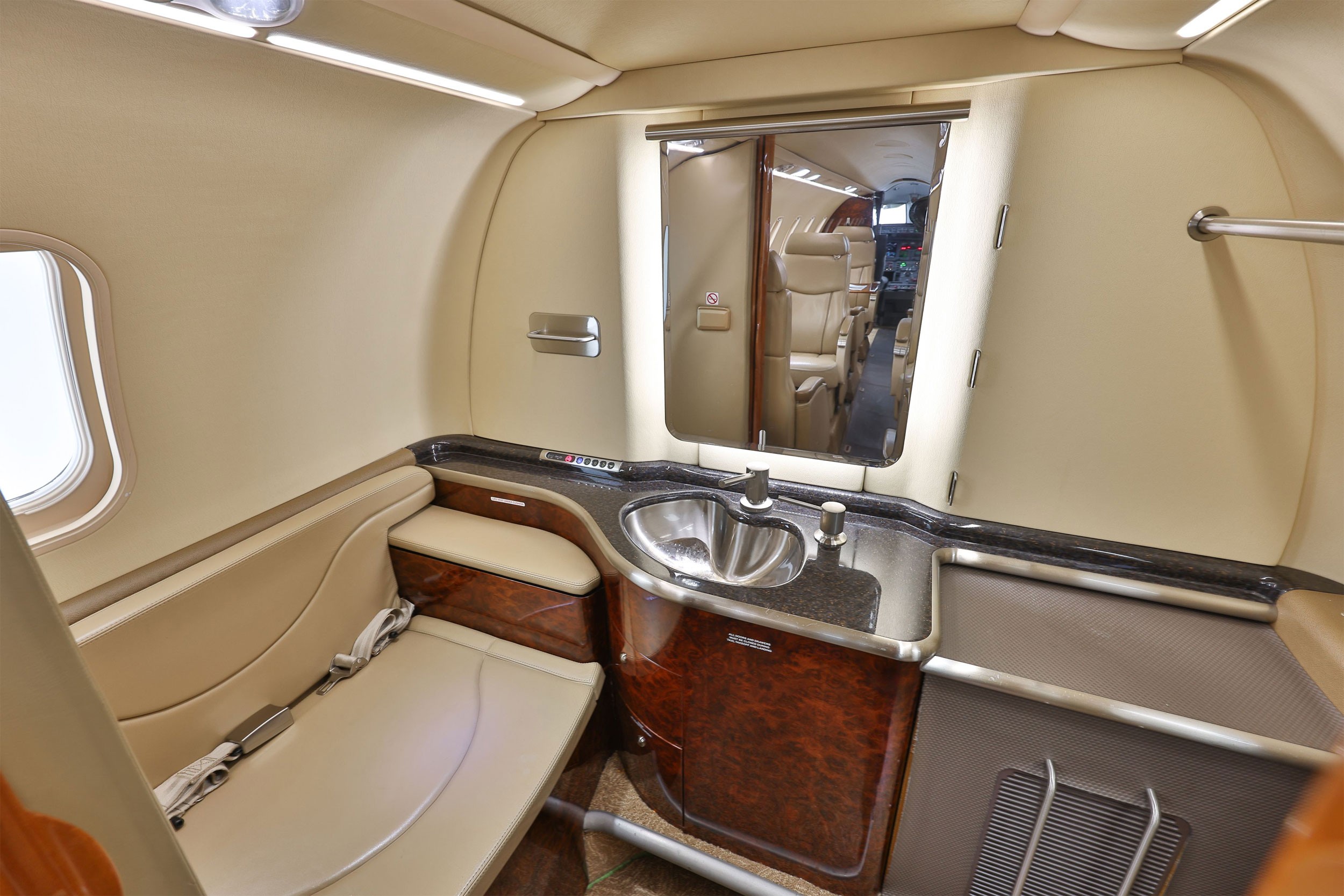 Bombardier Learjet 28 Jets for Sale - Page 3 | AvBuyer