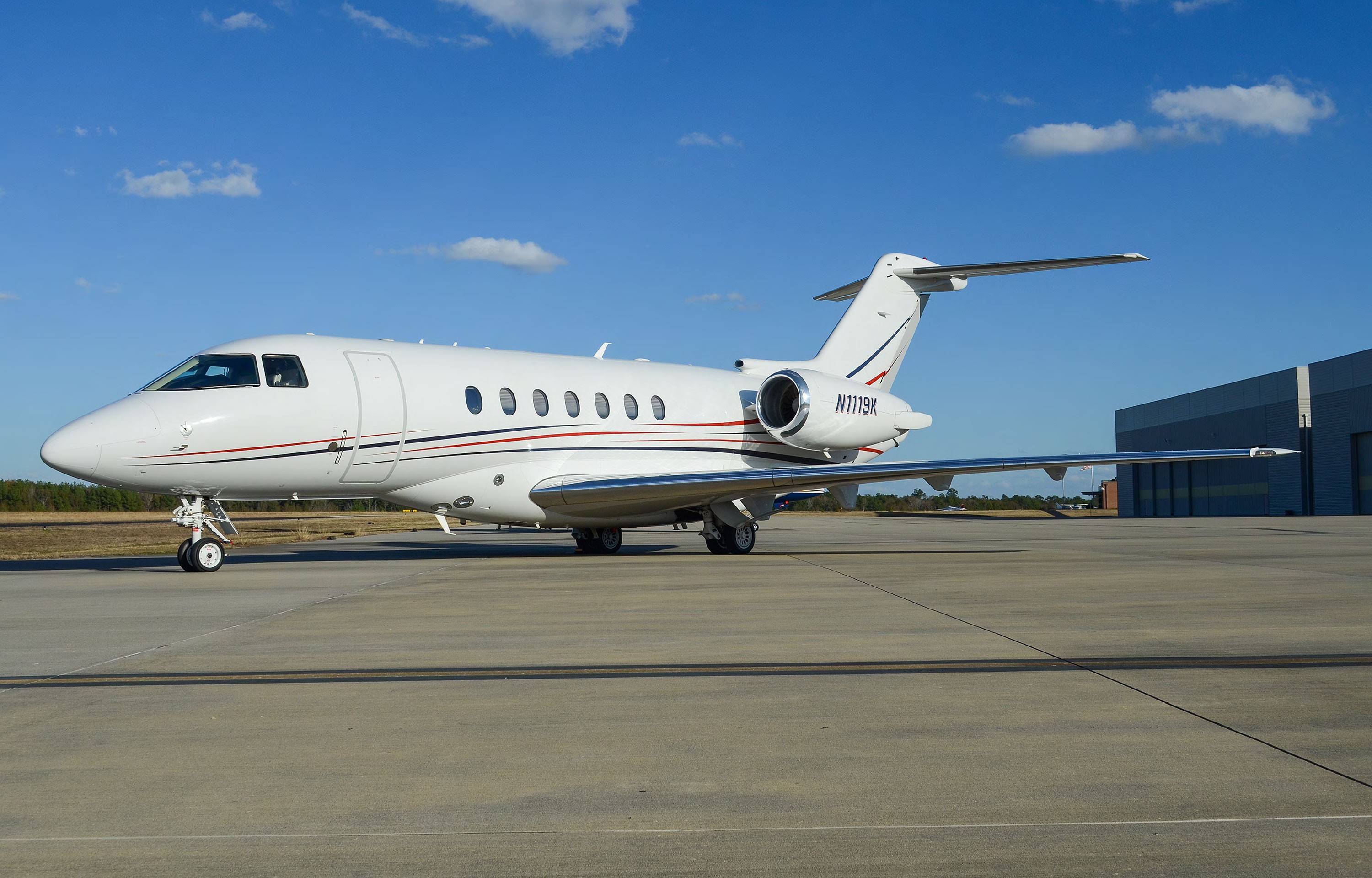 2008 Hawker 4000 For Sale | CO, US. 4405.5 hrs. | AvBuyer