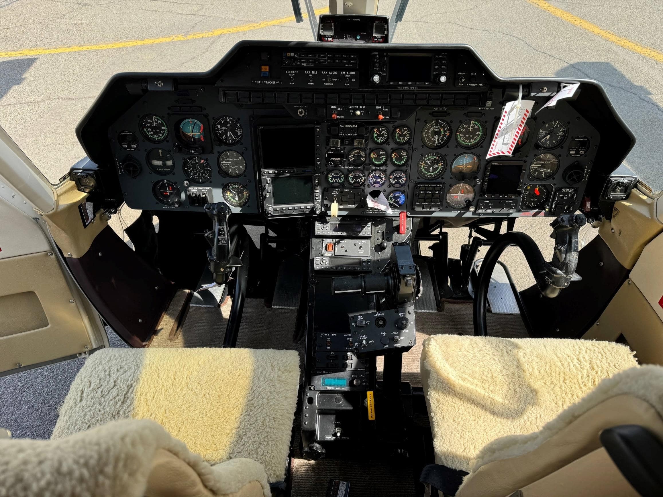 Bell 222 Helicopters for Sale | AvBuyer