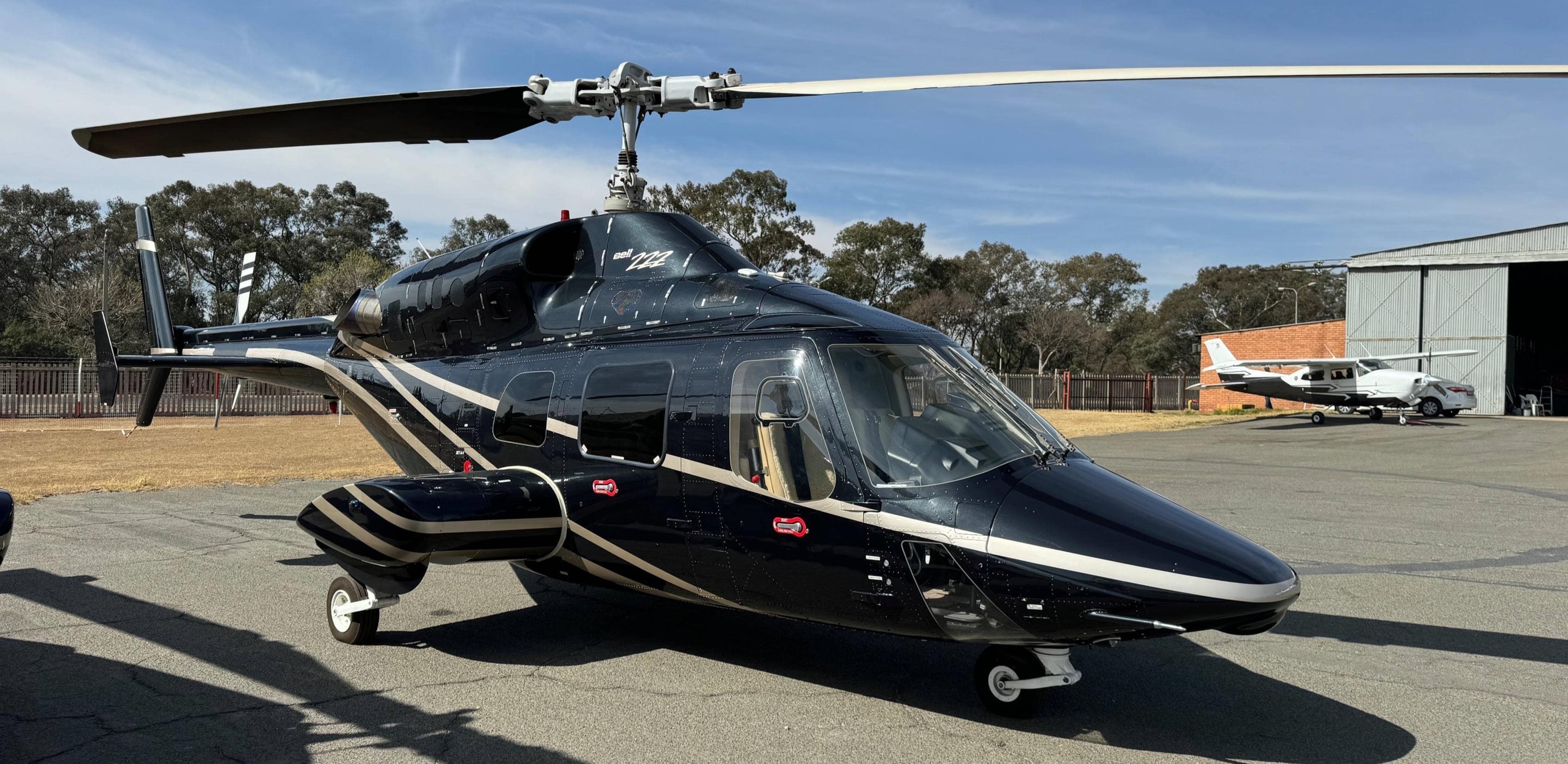Bell 222 Helicopters for Sale | AvBuyer
