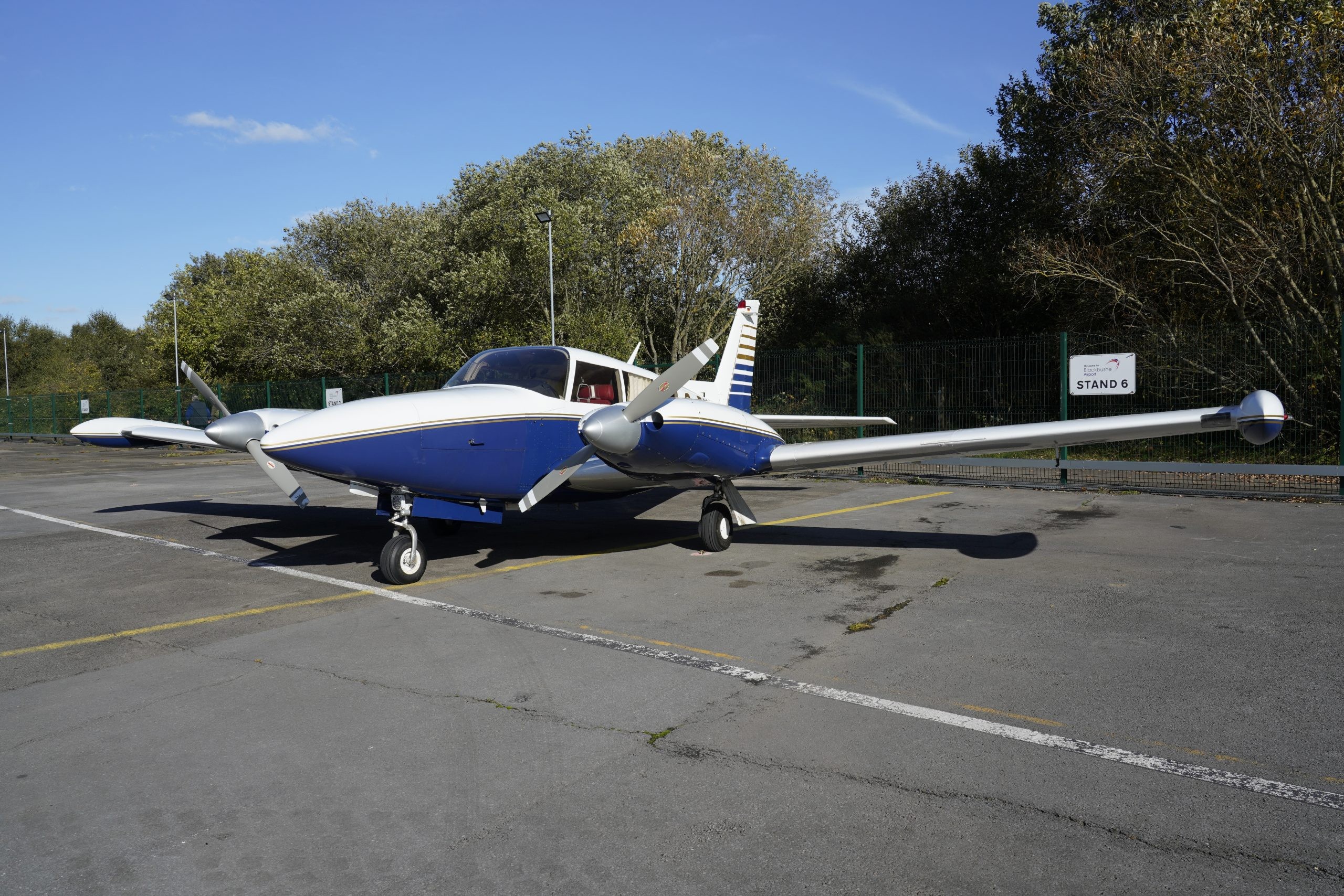 1969 Piper Twin Comanche For Sale | England, UK. 4361.18 hrs. | AvBuyer