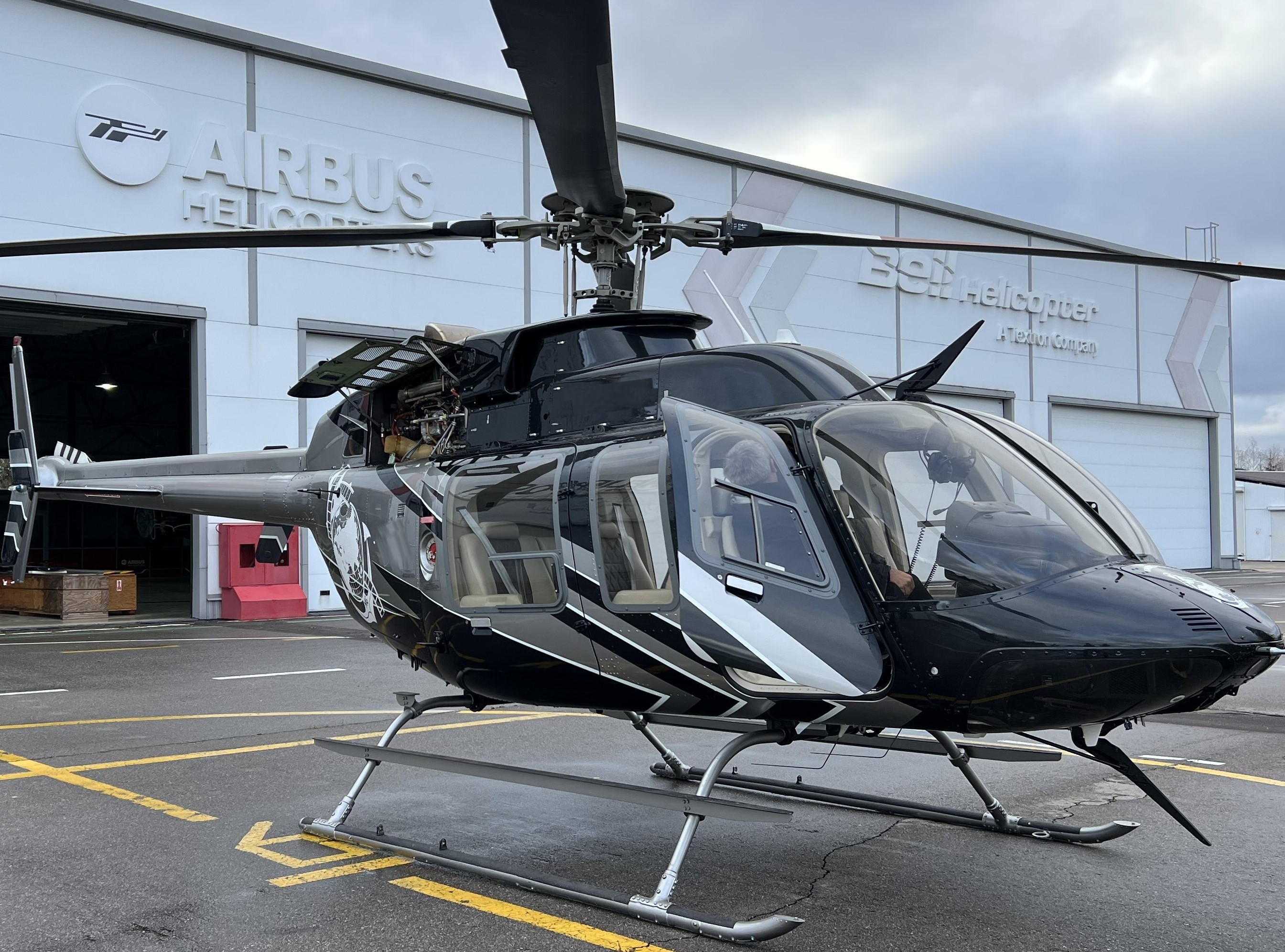 Bell 407 Turbine Helicopters for Sale | AvBuyer