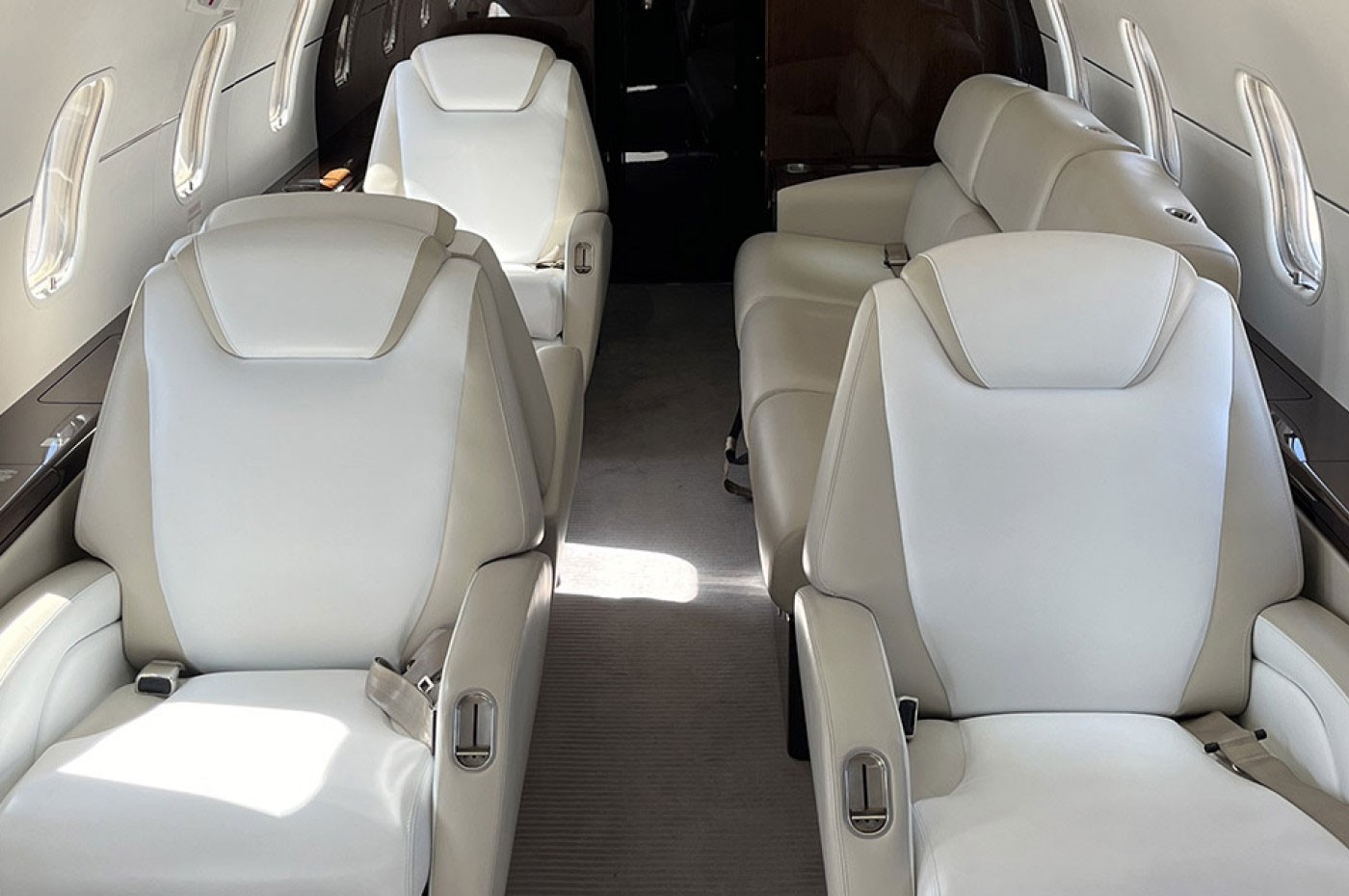 Bombardier Challenger 300 Jets for Sale Worldwide | AvBuyer