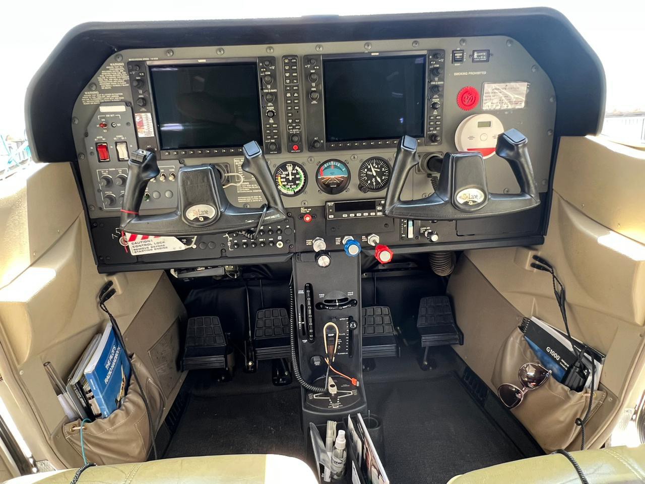 2004 Cessna 182T Skylane For Sale | ZA. 2417 hrs. | AvBuyer