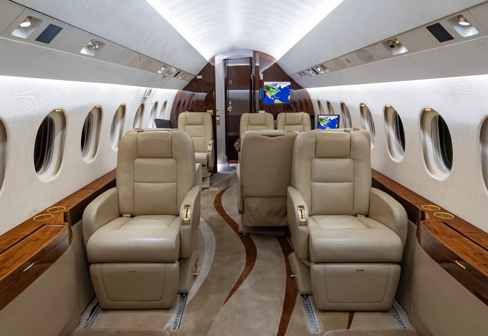 2009 Dassault Falcon 2000LX For Sale | CT, US. 6525 hrs. | AvBuyer