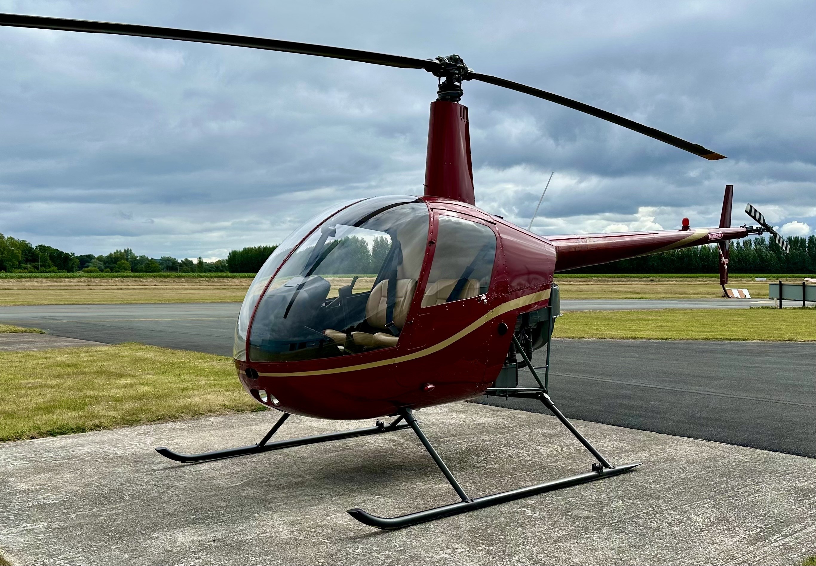 1988 Robinson R22 Beta For Sale | England, UK. 8431 | AvBuyer
